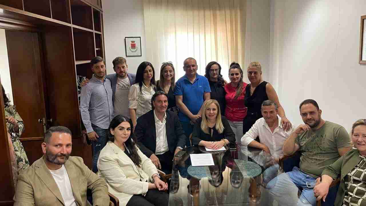 Gioia Tauro: Simona Scarcella nomina la Giunta e assegna le deleghe ...